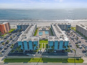 Condo, 1 cama King e sofá-cama (Sea Coast Gardens II 114) | Fachada