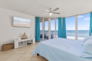 Apartamento em Condomínio Fechado, várias camas (The Ocean 502) | 3 quartos 