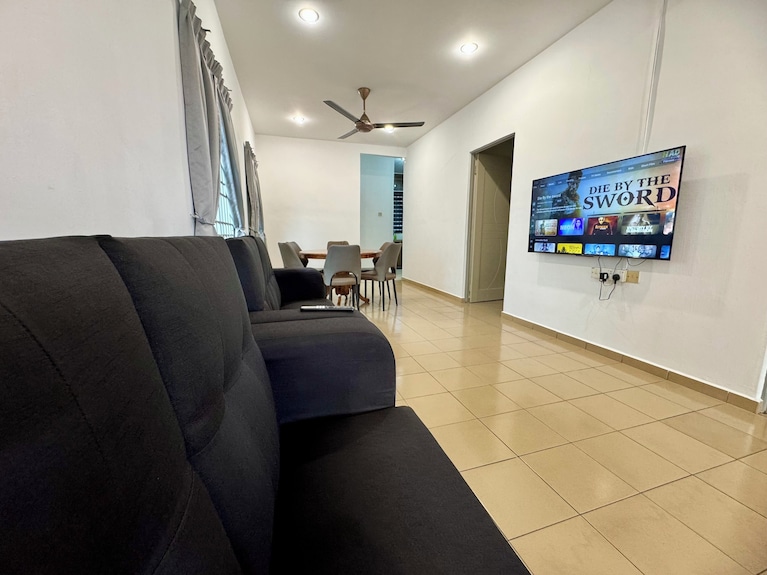 10pax 3-bedroom House With Wifi And Ac Alma@near Aeon大山脚 - Penang