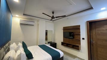 Escrivaninha, espaço de trabalho para notebook, Wi-Fi de cortesia