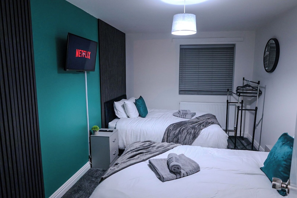 Sleeps17 Bliss 7-bedroom Luxury Escape Birmingham - Birmingham