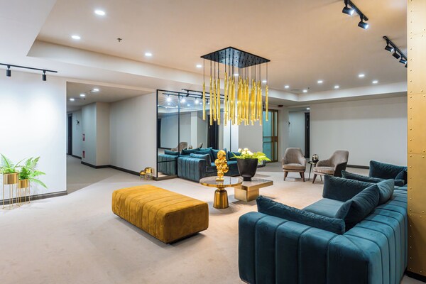 Metropol Club House - Jerewan
