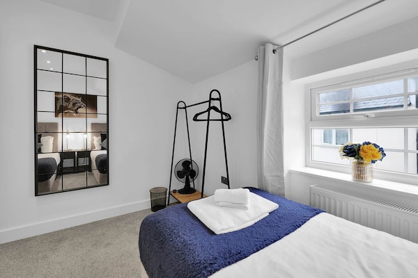 Newly Refurbished 2 Bed Hse Town Centre - Bideford