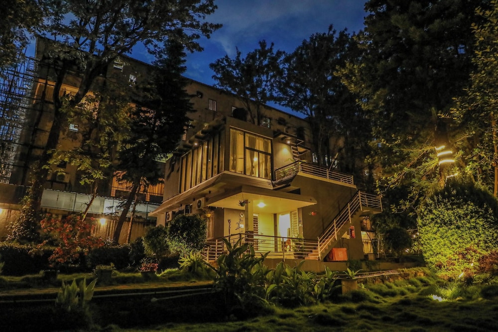 Thavika Silverwood Residence Yelagiri - Yelagiri