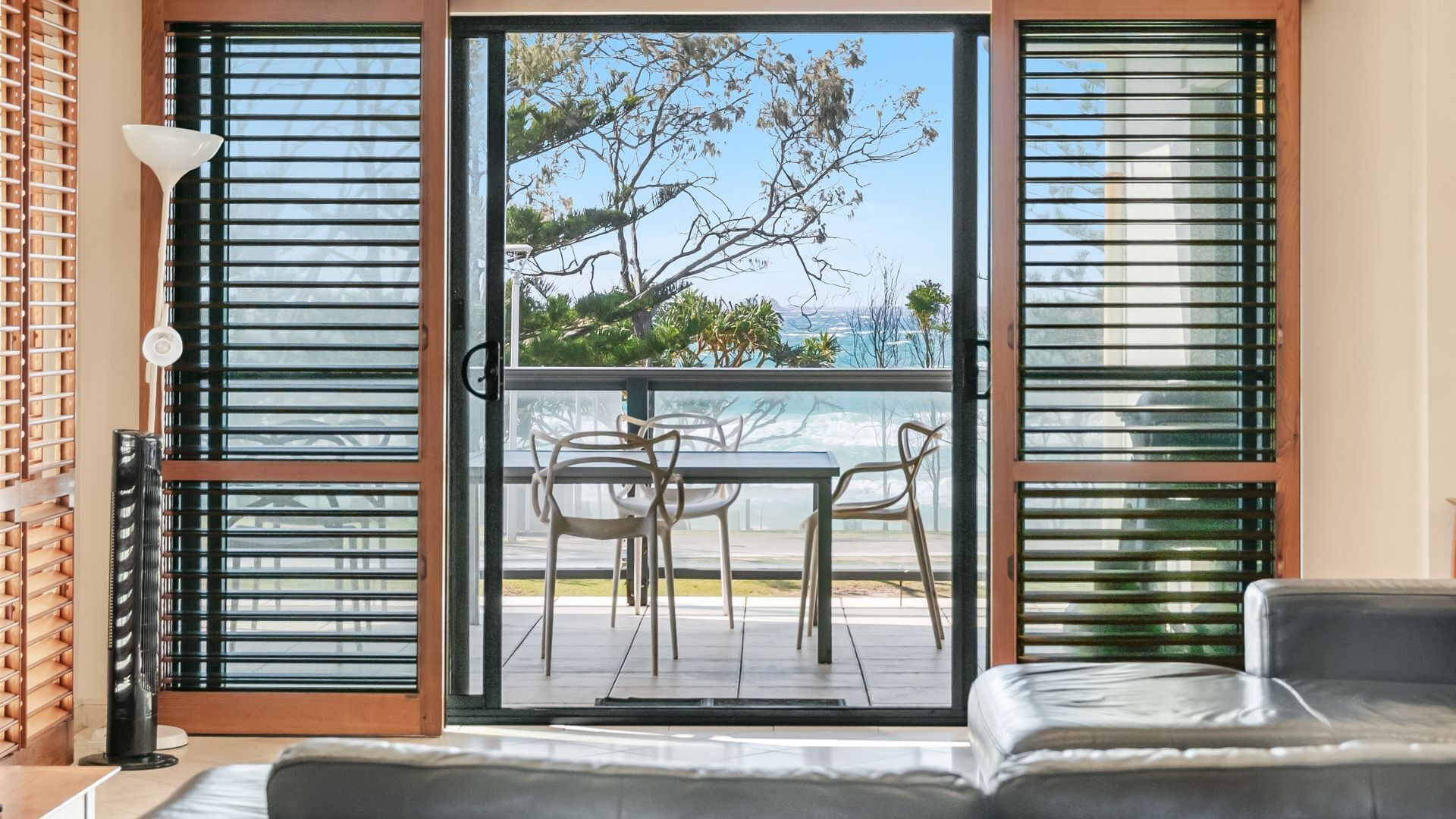 Beach Front Beach Break - Spacious Home With Pool - Perfect For A Large Family & Group Accommodation - Byron Bay