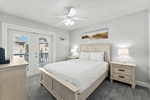 Casa de Férias, várias camas, pátio, vista para o jardim (Palm Breeze Retreat) | 3 quartos, com decoração personalizada, com mobília individualizada