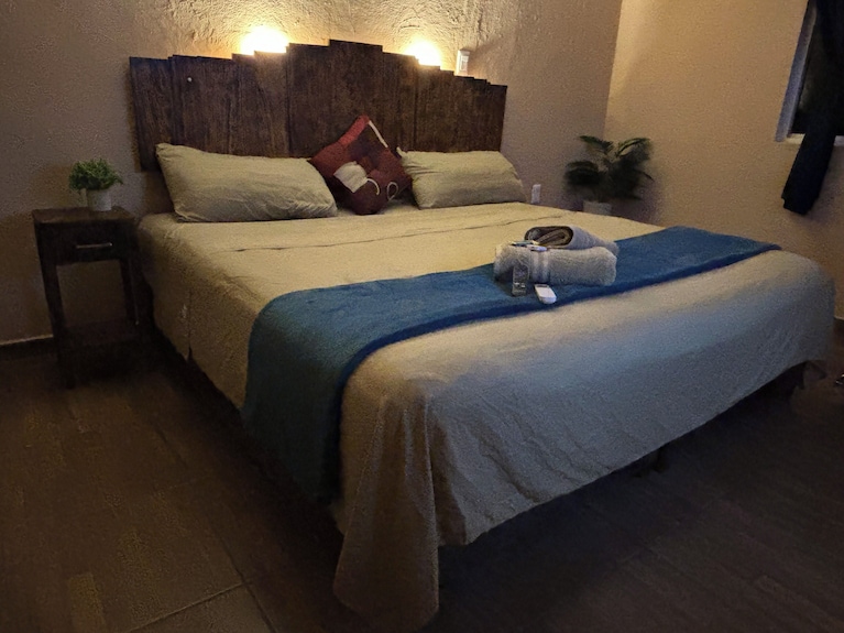 Hogar, Familia Y Alberca - Colima