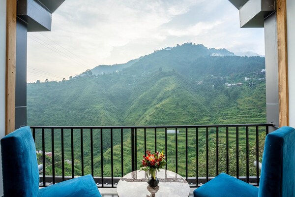 Vista Hotel Mussoorie - Mussoorie