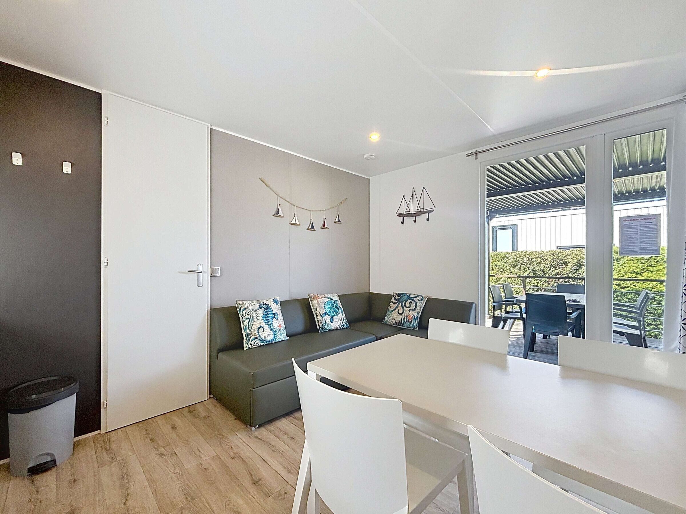 Mobil-home Grand Confort: 2 Ch, Piscine, Plage à 200m, Parking, Wifi - Jullouville