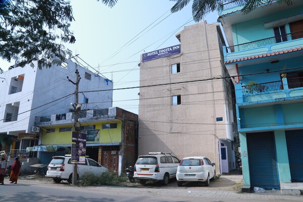 Hotel Yogita Inn - Bodh Gaya