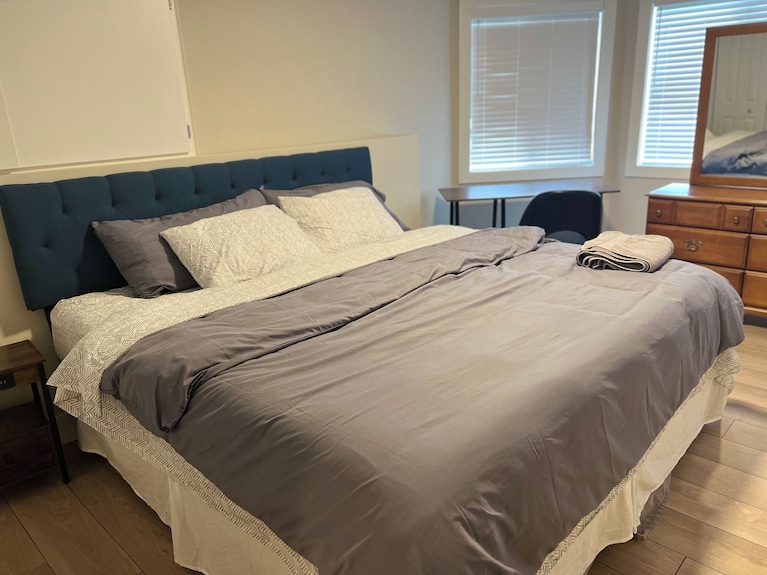 Modern 2-bedroom Apartment In A Quiet Suburb;close To Shops, Banks, And Airport! - 세인트 존스