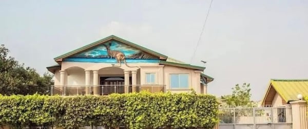 The Outback Hotel - Accra