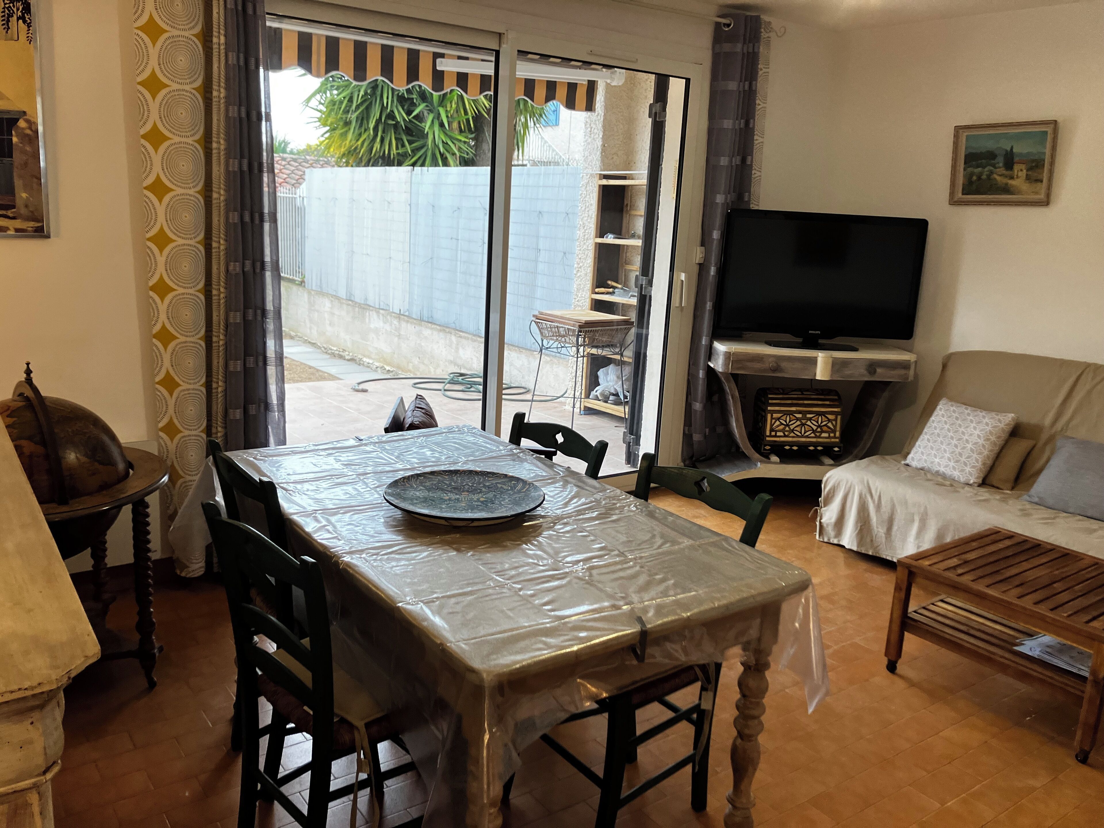Ground Floor 2 Bedroom Apartment 500 M Center St Cyr/mer, Very Quiet Parking - Saint-Cyr-sur-Mer