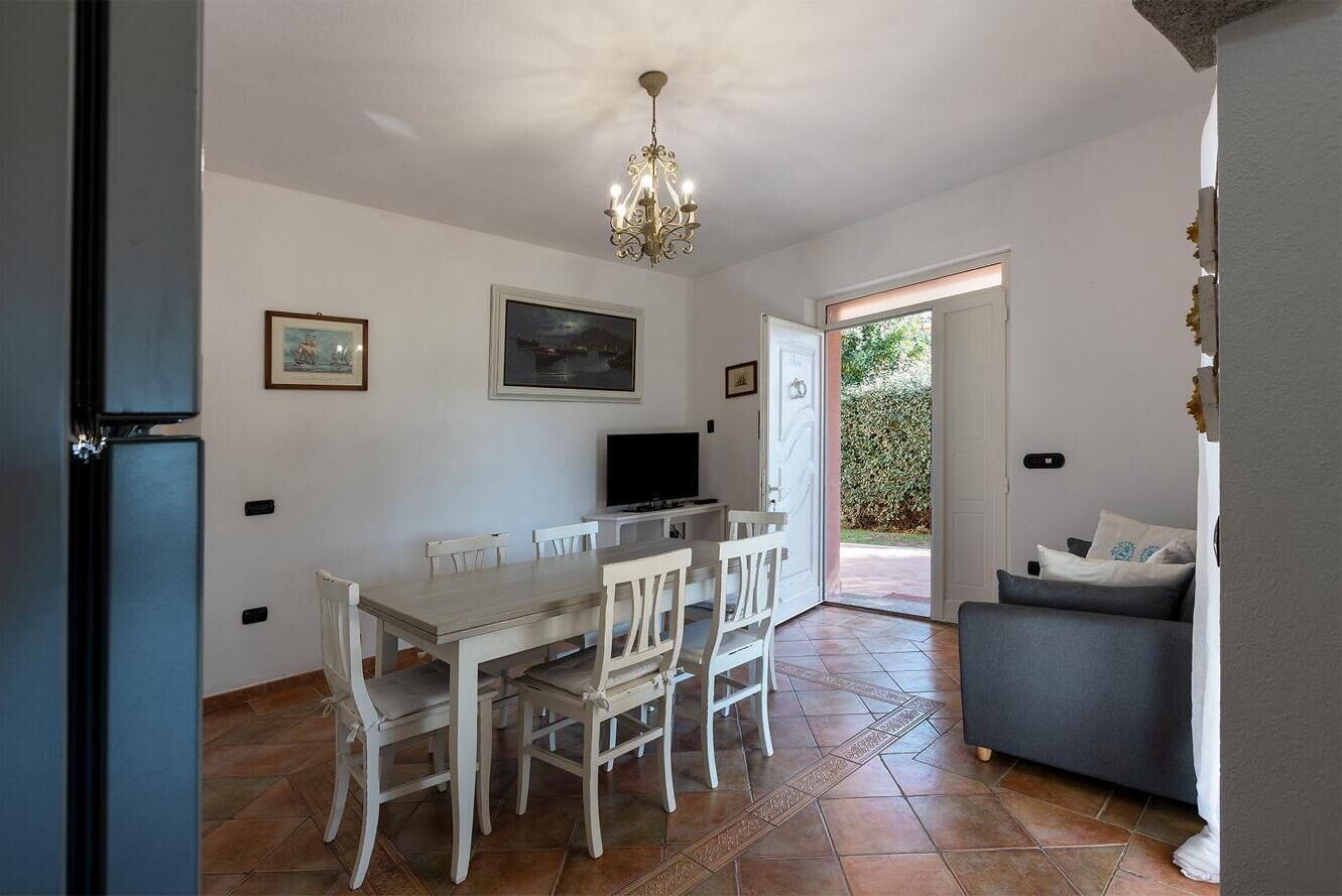 Villa Sandalia With Private Pool And Jacuzzi - Olbia