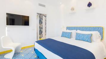 Apartamento | 2 quartos, secretária, secretária adequada para computadores portáteis