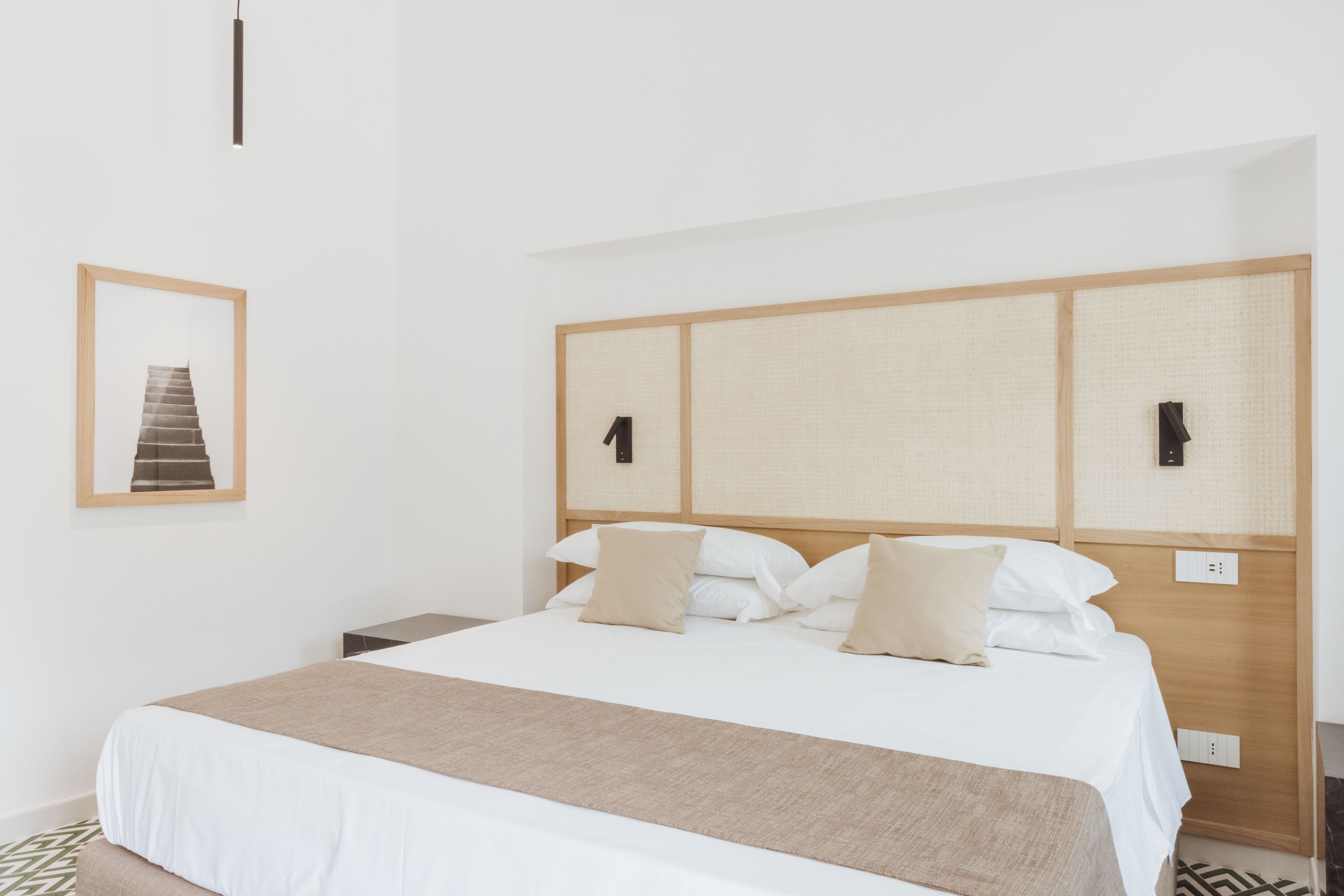 Quarto | 1 quarto, minibar, secretária 