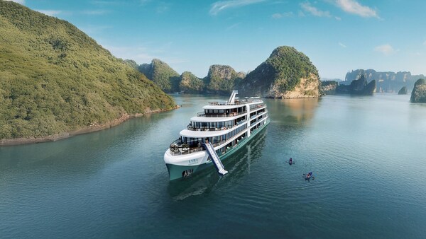Halong Lyra Grandeur Cruise - Quảng Yên