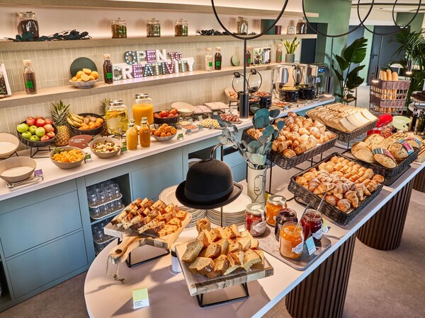 Ibis Styles Madrid Airport Valdebebas - Madrid