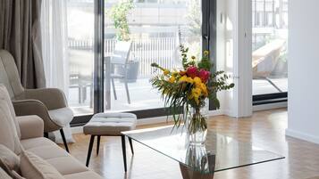 Apartamento, vista para a montanha | Sala de jantar