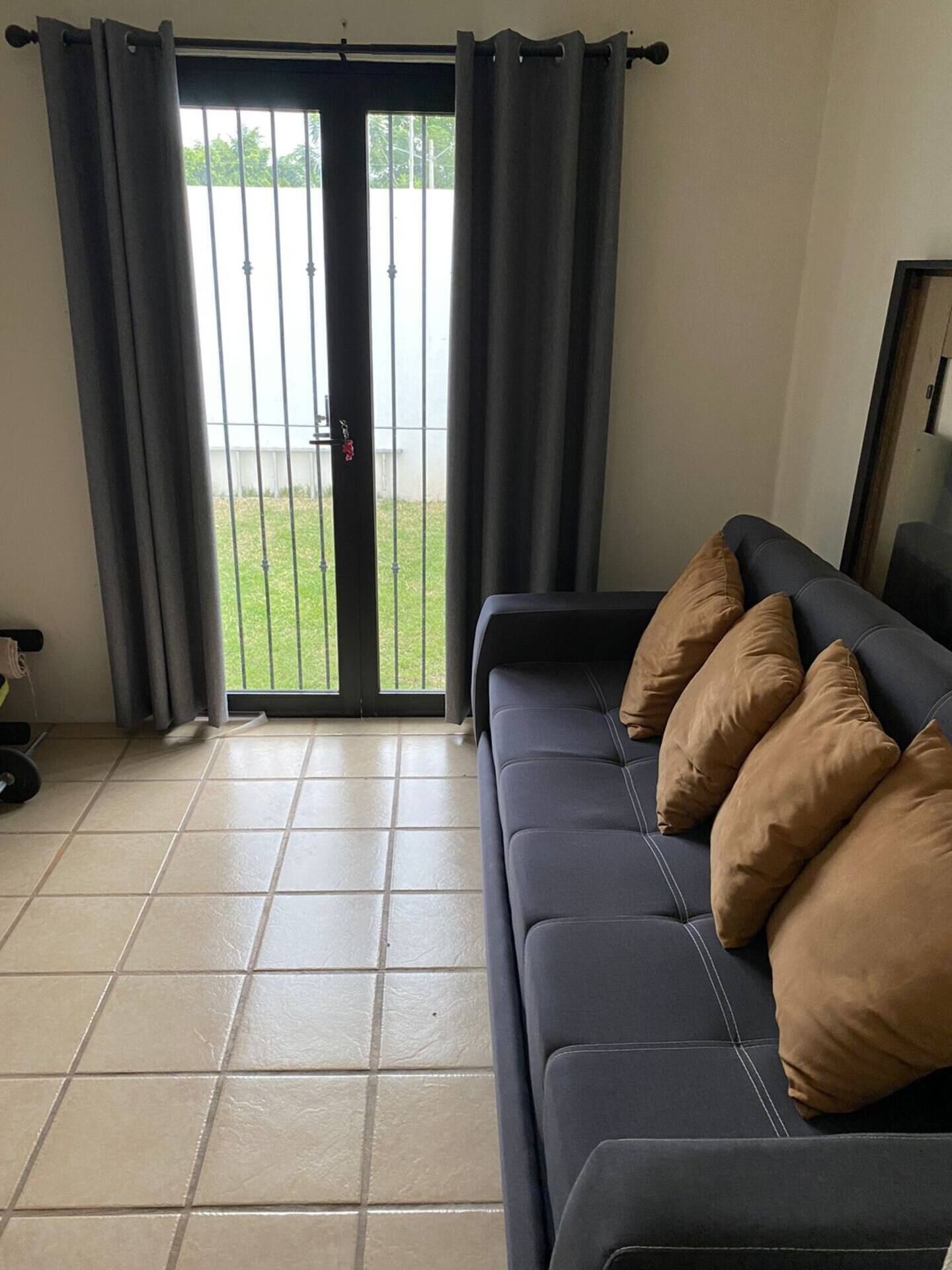 Lugar Encantador Con Estacionamiento Gratuito - Guadalajara