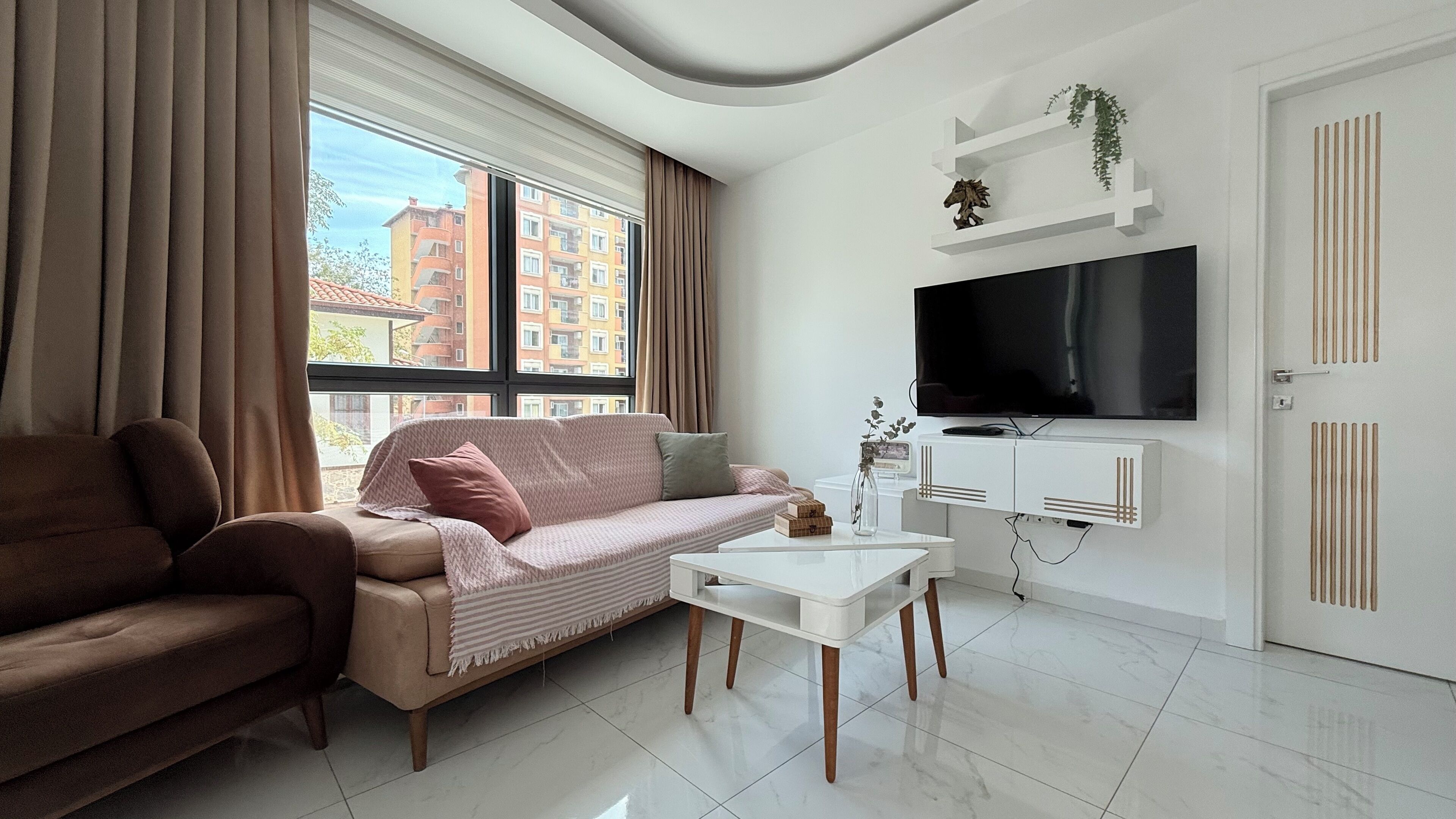 Cozy Family Heaven, 2-bedroom Apartment With Wifi And Full Facilities, Cleopatra - Alanya