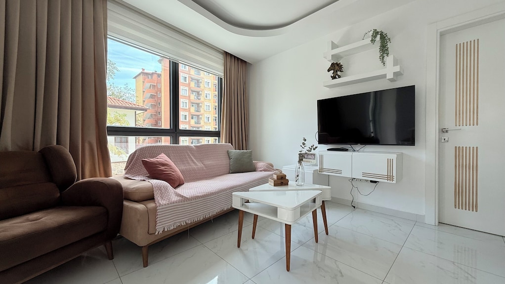 Cozy Family Heaven, 2-bedroom Apartment With Wifi And Full Facilities, Cleopatra - Alanya