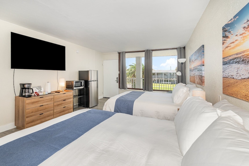 Budget & Pet Friendly Charming Family Suite - St. Cloud, FL