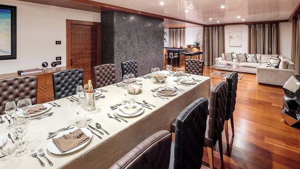 Villa | Restaurantes