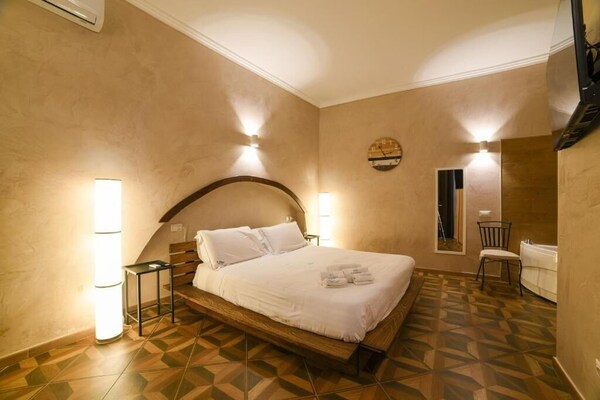 Al Console Depandance - Monopoli