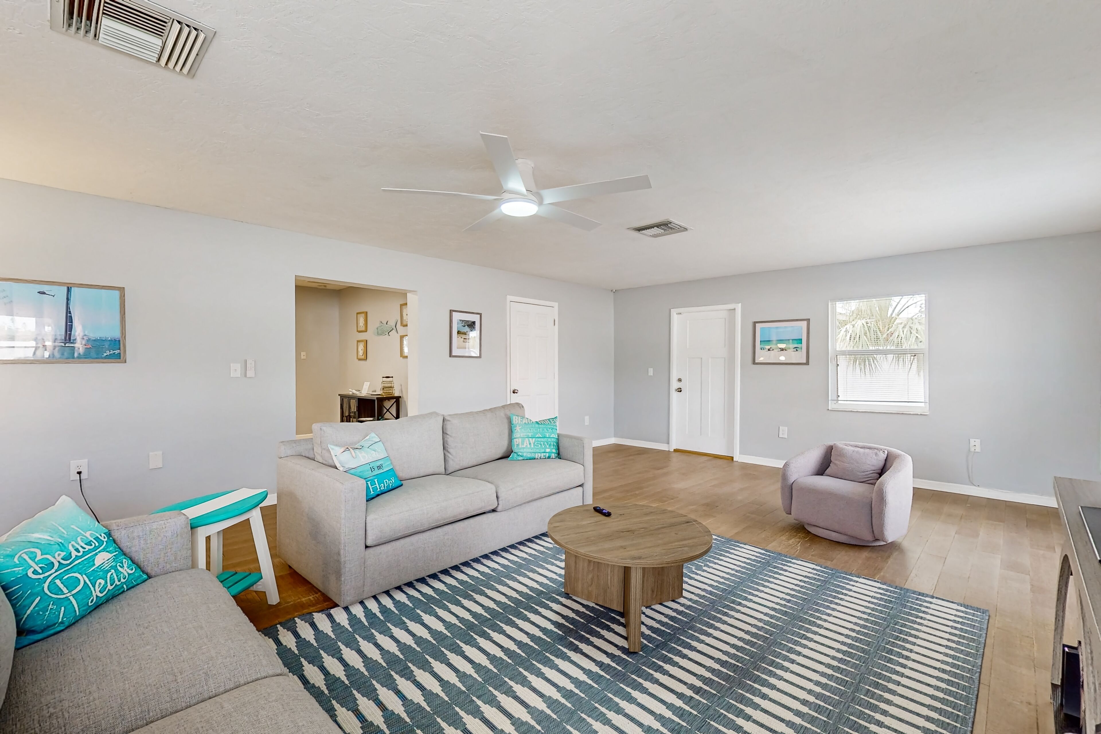 Spacious Private Home With New Pool, Patio, And Proximity To The Gulf Beaches - Bradenton, FL