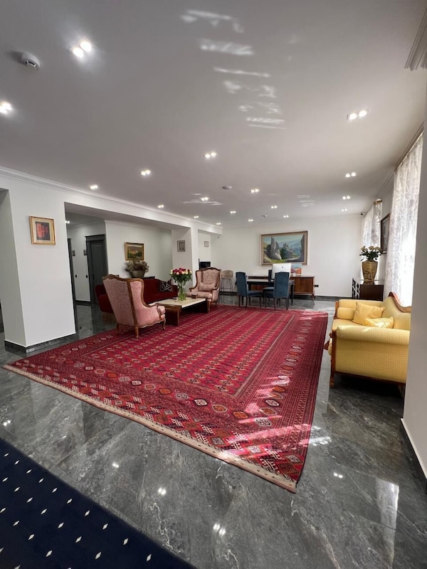 Plaza Viktoria Hotel Yerevan - Jerevan