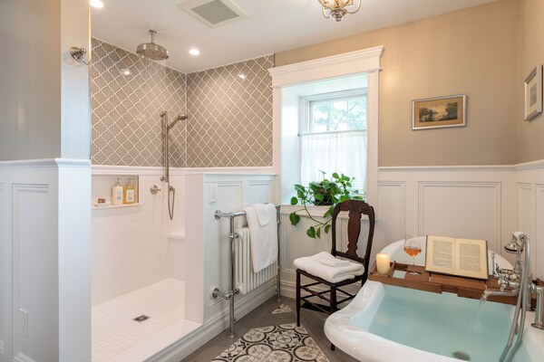 The Inn On Church Road - Hershey, PA