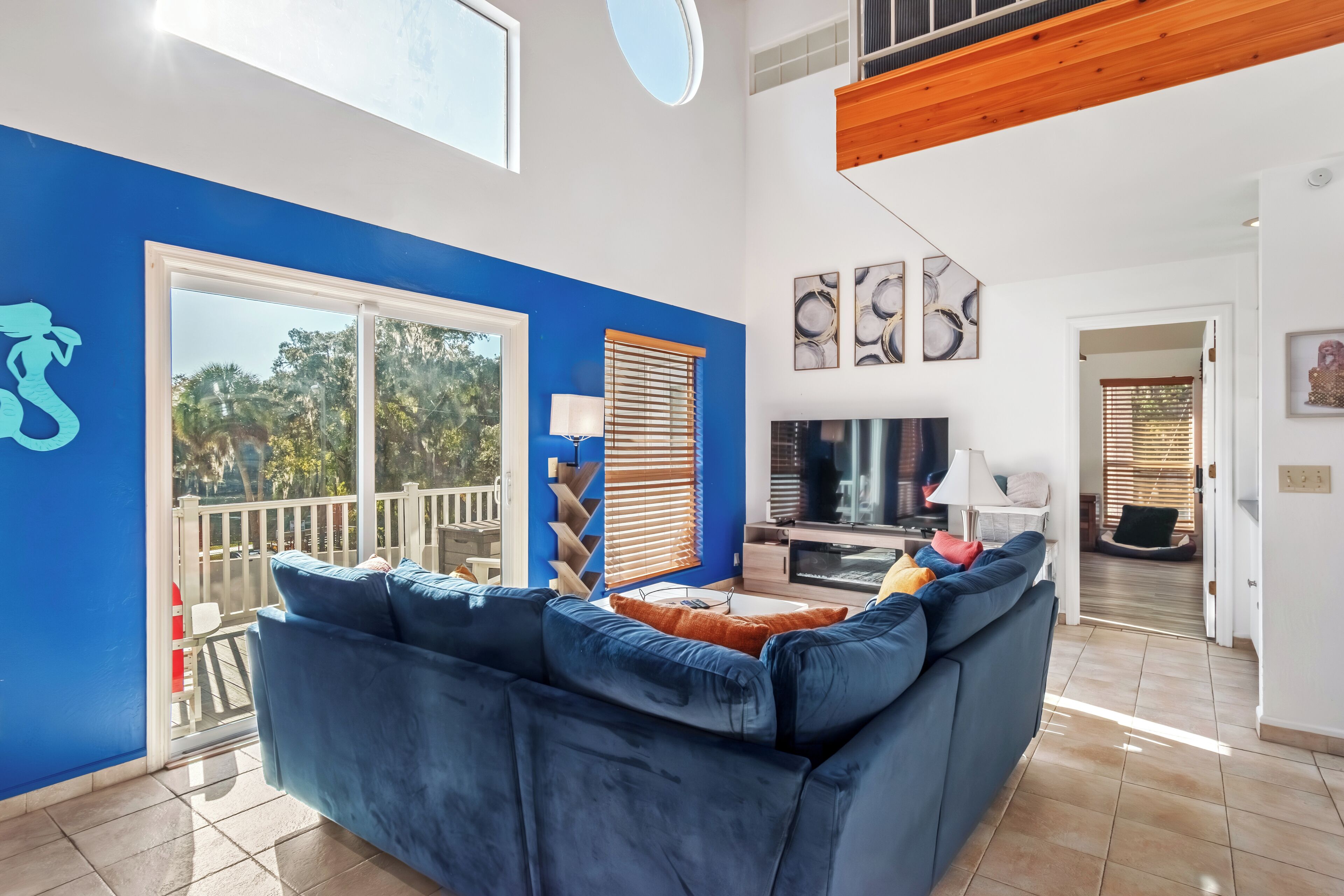 Wake Up To River Views:dreamy 4 Bedrooms Escape By The City Beach In Dunnellon. - Dunnellon, FL