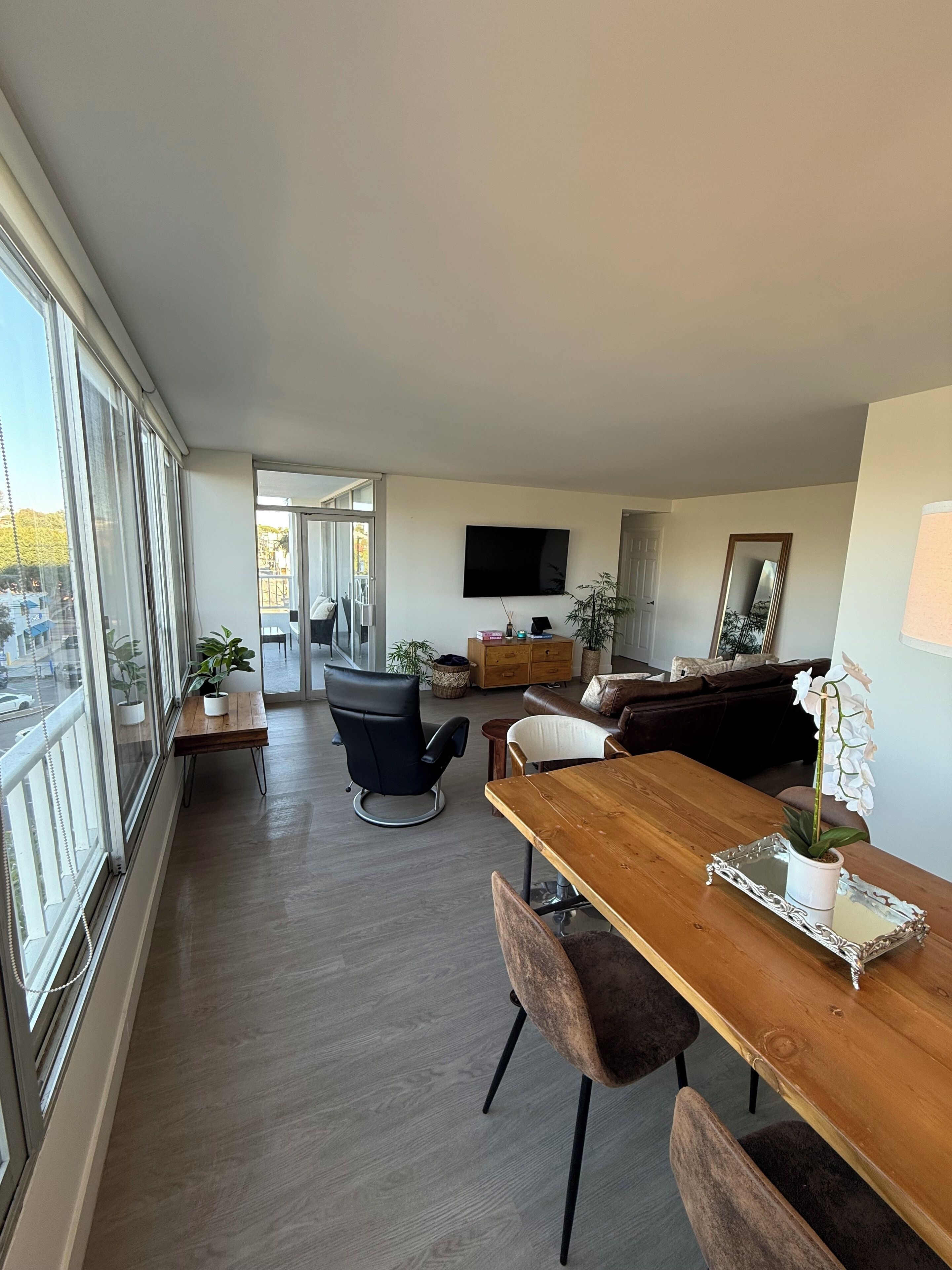 Cozy 2-bedroom Oasis Apartment In Santa Monica, W/all Amenities Optimal Location - Santa Monica, CA