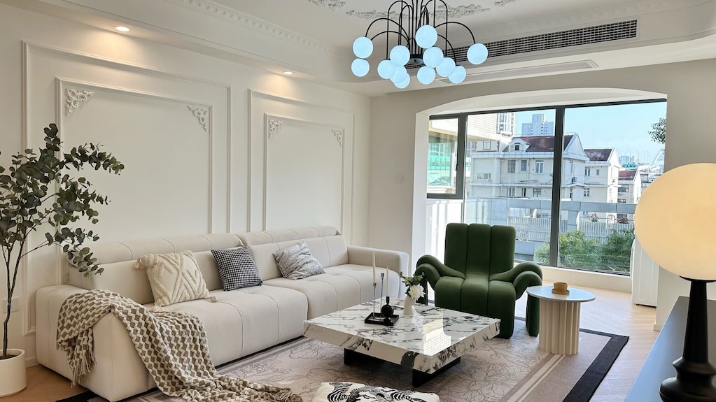 Eastern Hub - Chic 3-bedroom Apartment With Free Wifi, Ac In Xintiandi Area - Shanghai