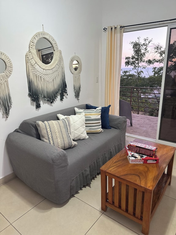 Casa Es Surfcitycon Una Vista Hermosa Hacia El Mar - La Libertad, España