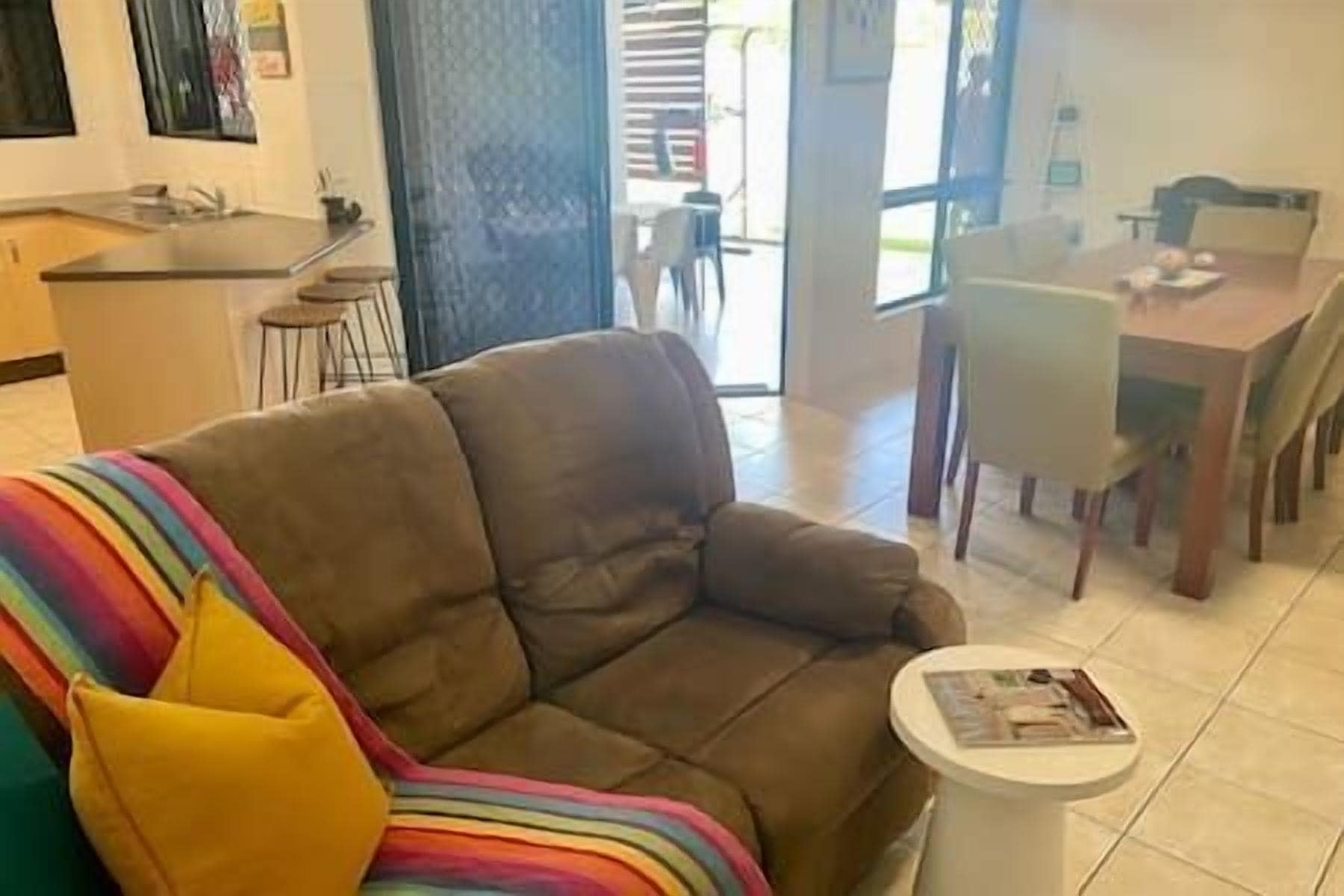 Spacious Retreat On Brenton In Tropical North Quee - Townsville