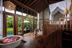 Villa (Suite Pool) | 1 quarto, minibar, cofre no quarto, Wi-fi grátis