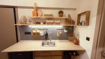 Quarto Duplo Básico | Com decoração personalizada, com mobília individualizada