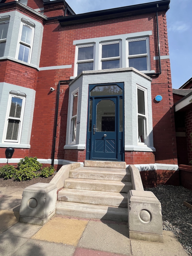 Mode Cottage - Lytham St Annes