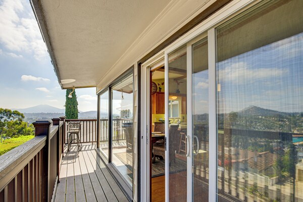 Mt. Nebo Oasis In La Mesa W/ Wraparound Deck - Santee, CA