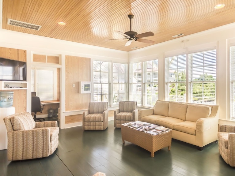 Charming Cottage With Full Kitchen - River Dunes - 노스캐롤라이나