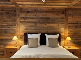 Suite Familiar, varanda, vista para a montanha | Wi-fi grátis, roupa de cama fornecida 