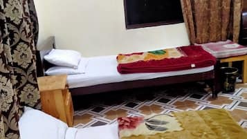 Quarto Duplo Deluxe, vista para o rio | Quartos insonorizados, ferro/tábua de engomar, Wi-fi grátis