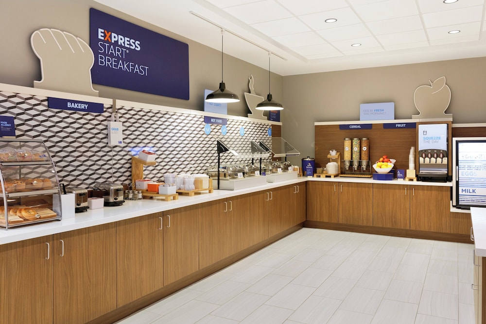 Holiday Inn Express & Suites Morrow Atlanta South By Ihg - Jonesboro, GA