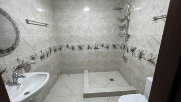 Estúdio luxo, vista para o mar | Banheiro