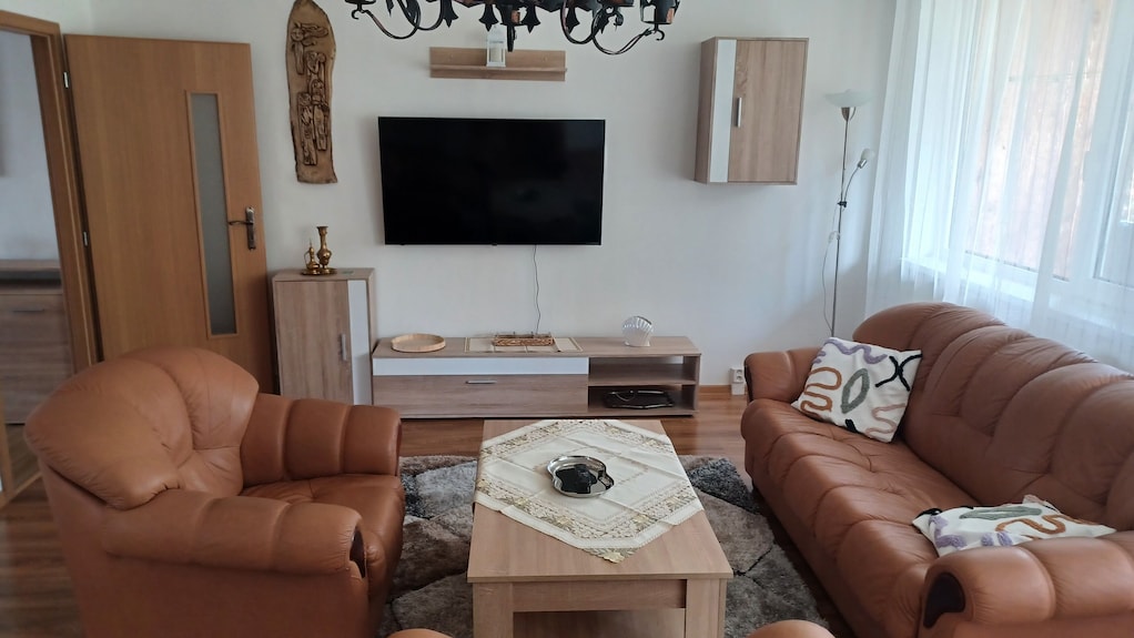 Apartment Bernolak - Cozy Apartment For Your Family Or Business Needs. - Slovakia