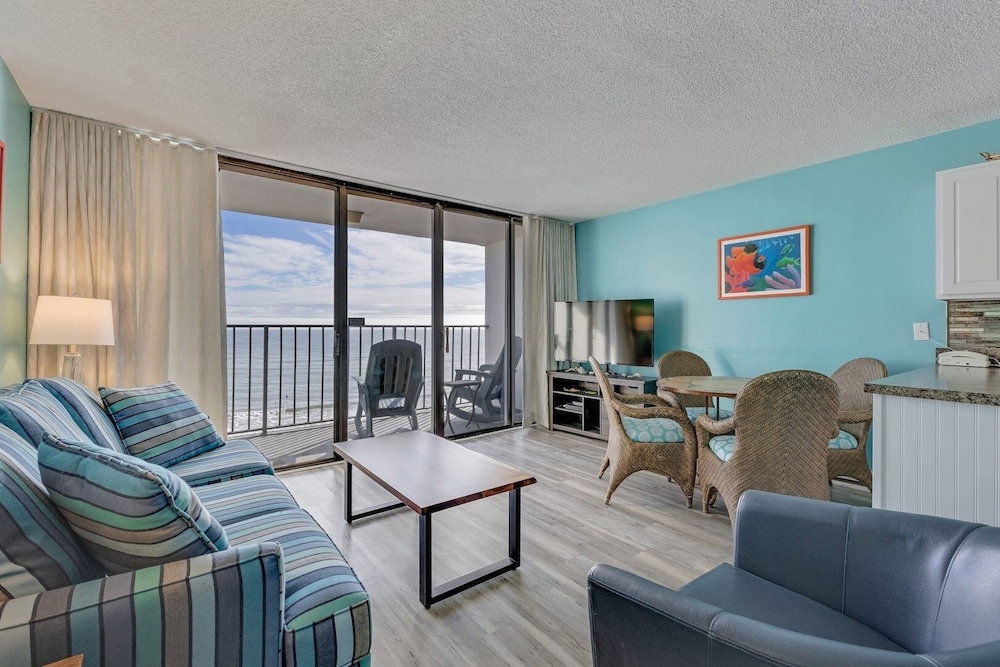 1005 USS Peterhoff-FREE TICKETS - Carolina Beach | Vrbo