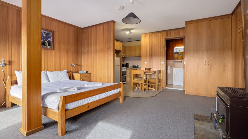 Elvira Studio With Cosy Fireplace - Kosciuszko National Park