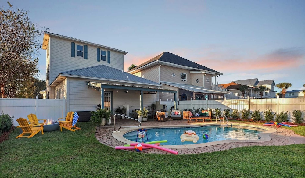 7bdr W/ Private Pool, Hot Tub, Fire Pit, Walk To Beach Tidal Wave By Avantstay - Destin, FL